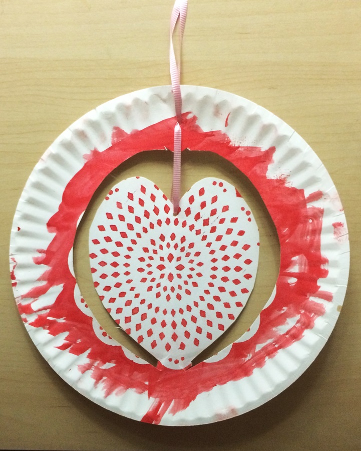Easy Paper Plate Hearts | Cuddles and Crumbs